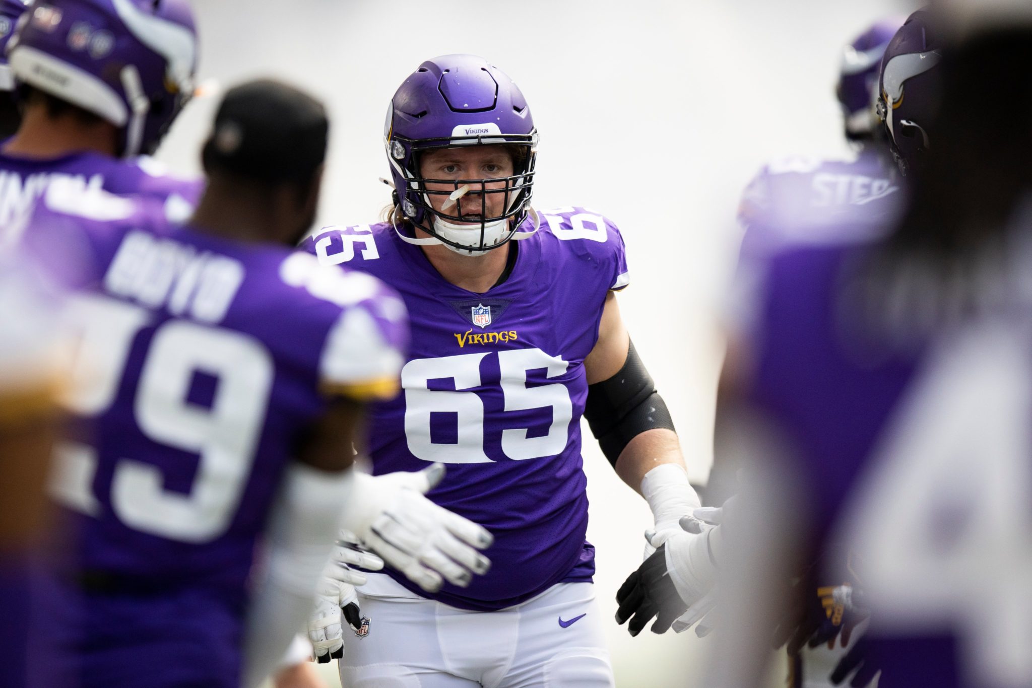 Former Ohio State All-American Center Pat Elflein Gets Claimed by New ...