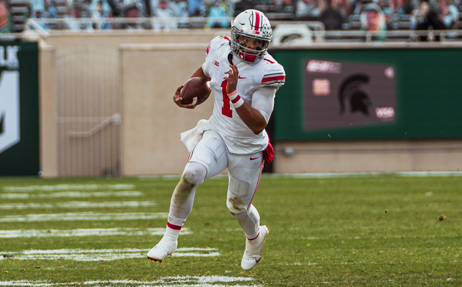 Ohio State Quarterback Justin Fields Named Semifinalist For Davey O ...