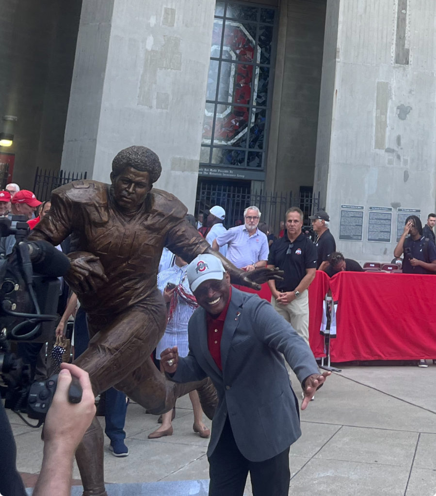 Archie Griffin Statue Unveiled In Rotunda Of Ohio Stadium – Buckeye ...