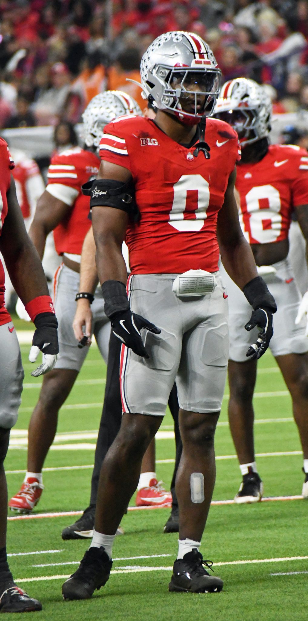 Arvell Reese, Sonny Styles Present Unique Challenge For Miami Offensive ...